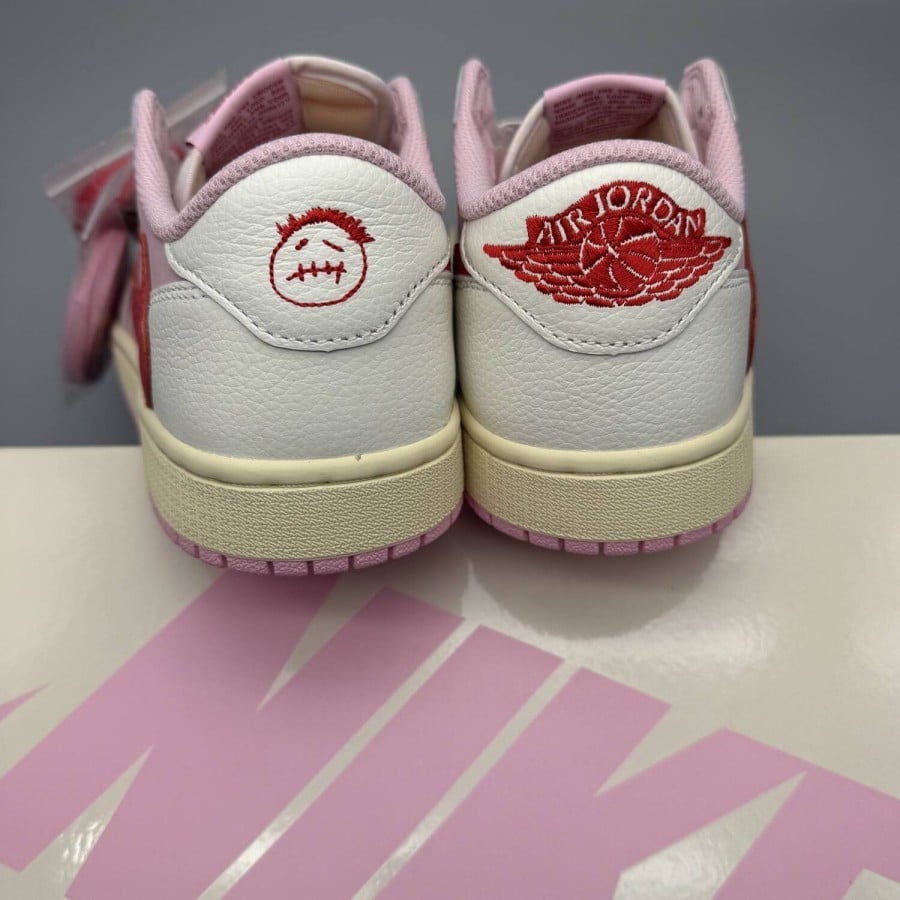 Travis Scott x Air Jordan 1 Retro Low OG 'Sail Tropical Pink'- IQ7604 ...